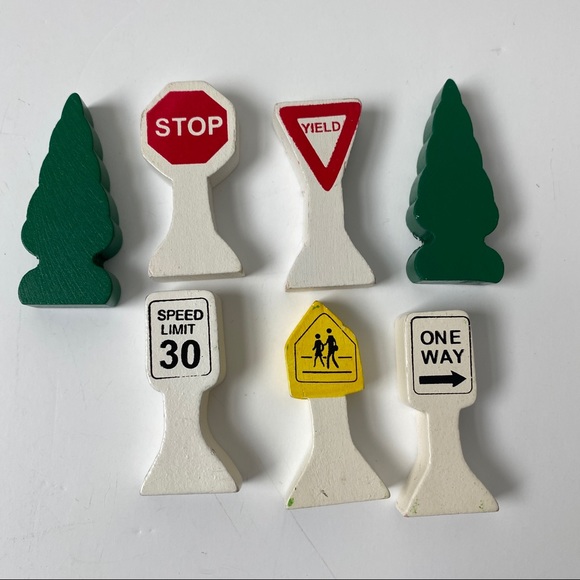 Thomas & Friends | Toys | Thomas The Train Wooden Signs Stop Sign Trees ...